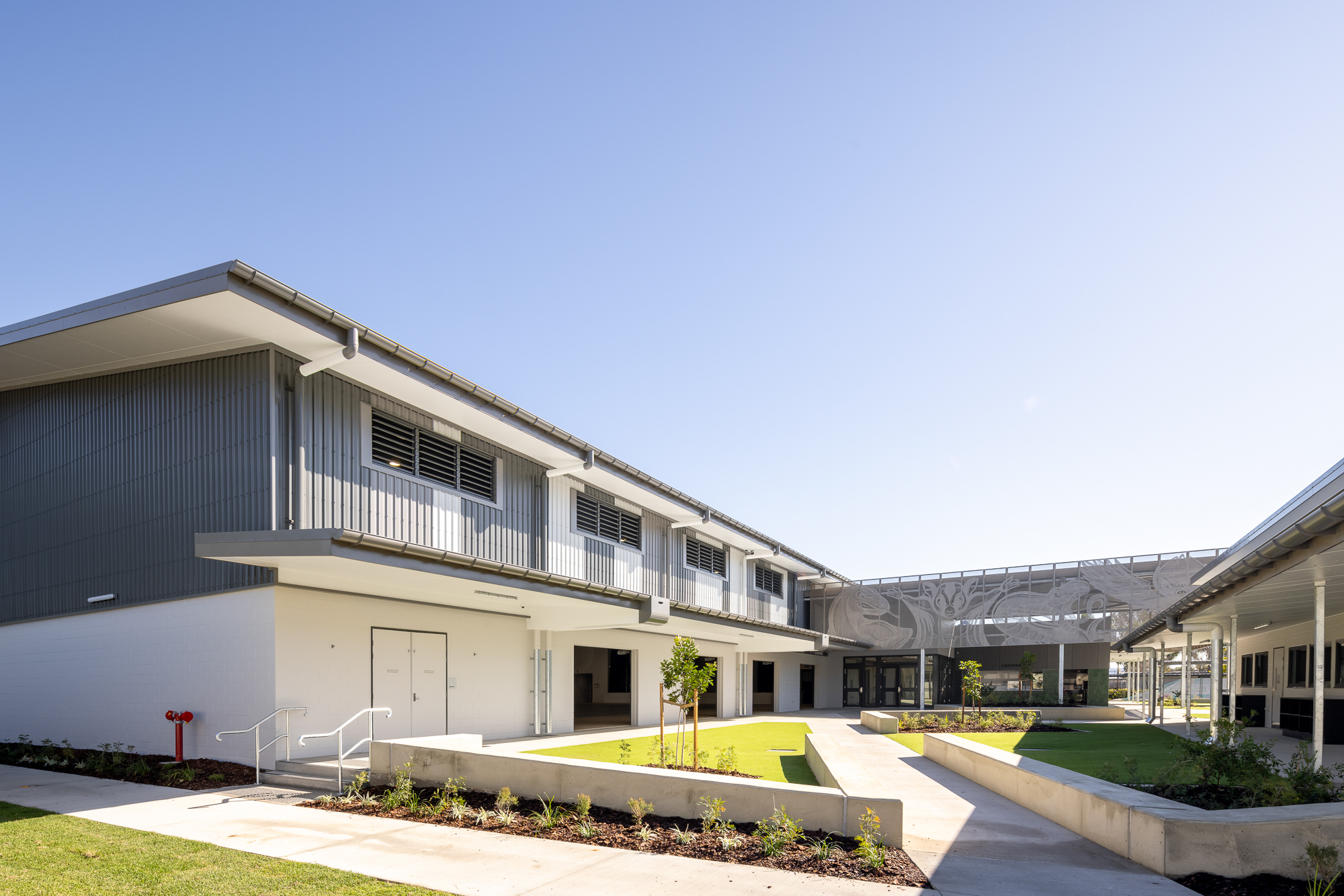 Perforated Signage, Thuringowa State High School - Arrow Metal